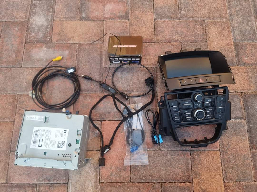 CD600 Retrofit with 7" Colour Screen & Reverse Camera – Vauxterations ...